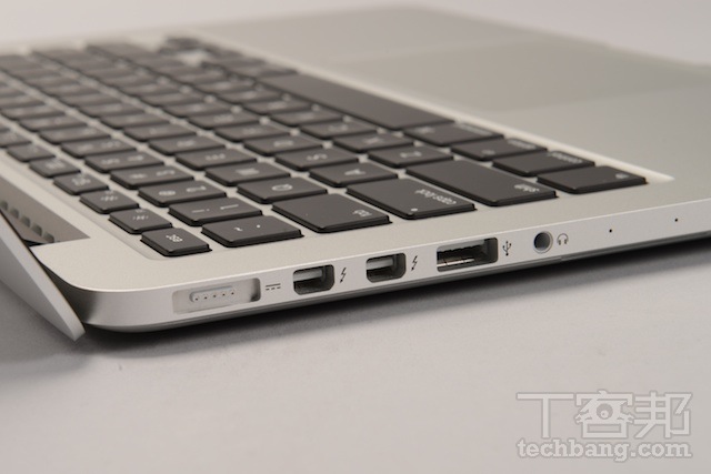 MacBook Pro 13 Retina 搶先評測：小尺寸、超輕薄效能筆電登場 | T客邦