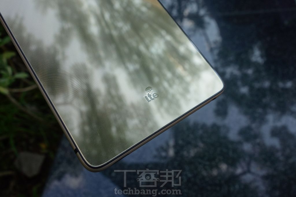 InFocus M810 重點機：超乎期待的美型高階平價機 | T客邦