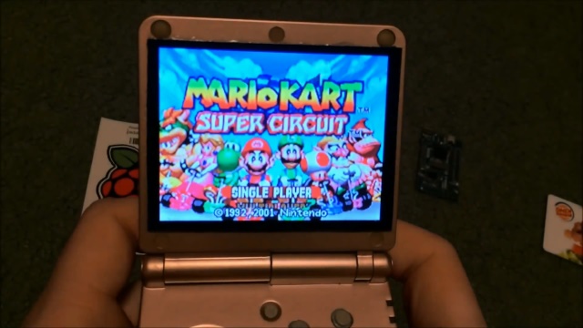 Maker玩家將作業系統塞進GBA，改造成掌上型電腦 | T客邦