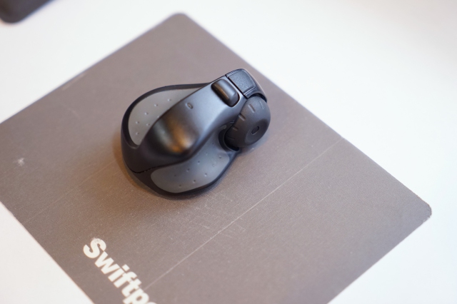 一指大小的迷你藍牙滑鼠 Swiftpoint GT，1250dpi 還有超方便的手勢功能 | T客邦