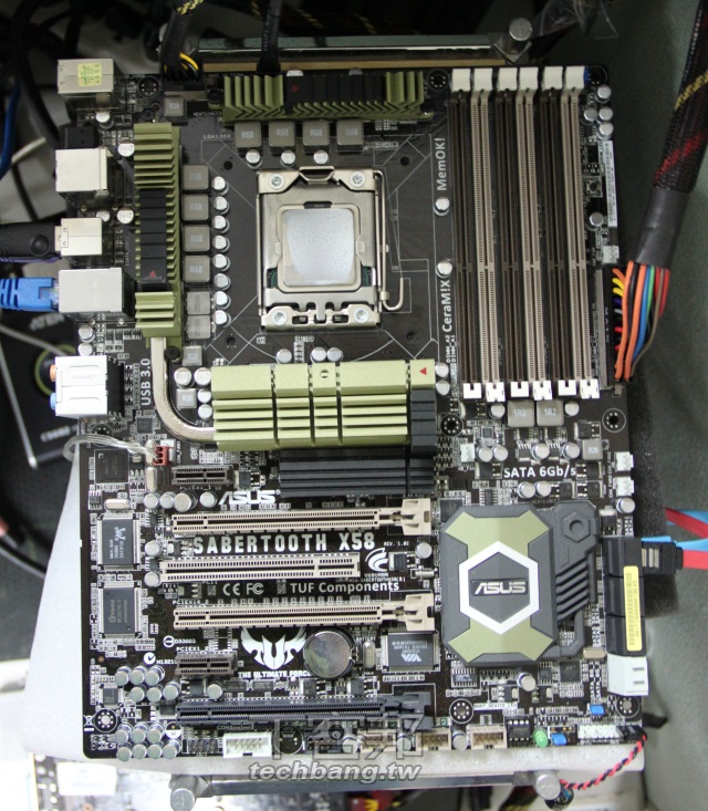 Asus SABERTOOTH X58，華碩品質的軍規主機板 | T客邦