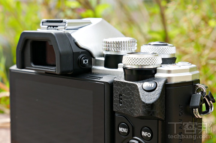 史上最平價的五軸防震 Olympus E-M10 Mark II 實拍評測 | T客邦