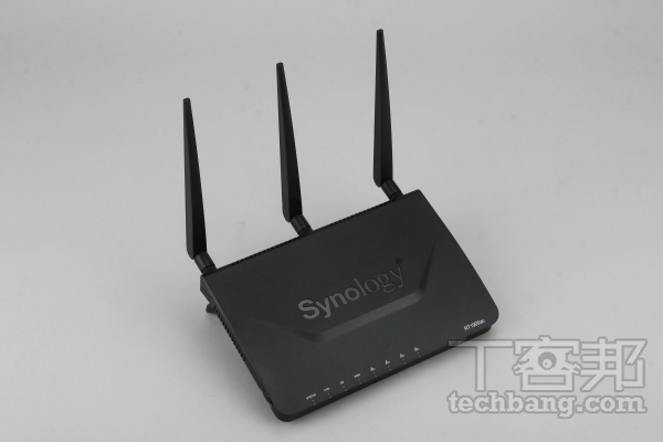 Synology RT1900ac：創新介面搭配高效傳輸 | T客邦