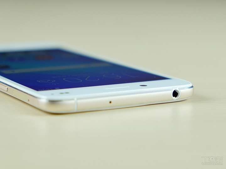 InFocus M535 美型輕薄質感機動手玩 | T客邦