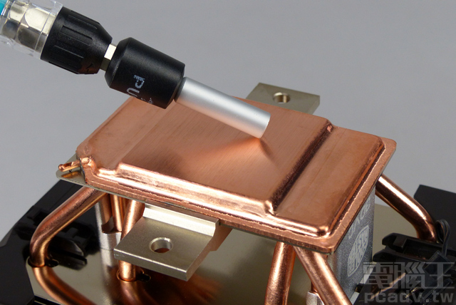 熱導管與均溫板腔體連通 3DVC 科技，Cooler Master MasterAir Maker 8 上機測試 | T客邦