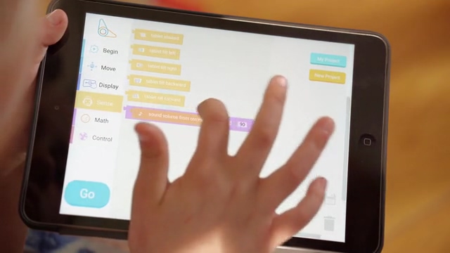 不需組裝，專注於程式教學的Codeybot教育機器人 | T客邦