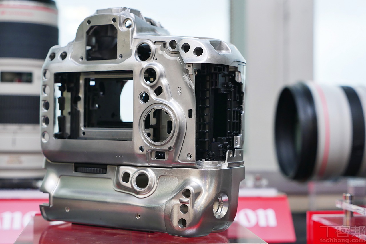Canon EOS 5D4 上市！3,040 萬畫素 4K 錄影，還有雙像素 RAW 拍攝功能，售價 107,900 元 | T客邦