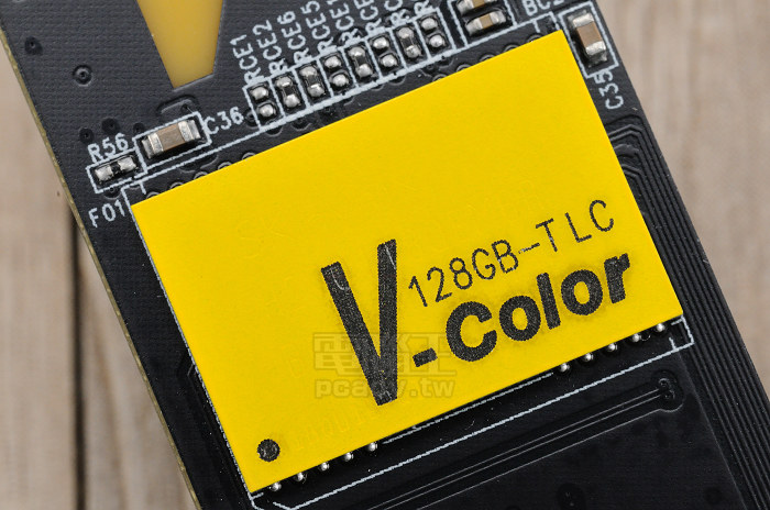 配備 LED 燈光外加彩色塗裝，V-Color VLM100 固態硬碟實測 | T客邦