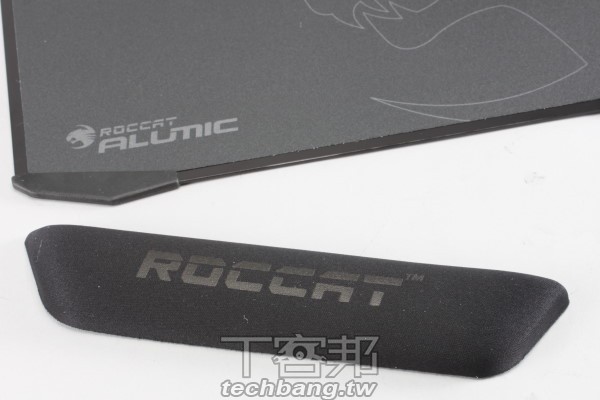ROCCAT Alumic 最新款雙面遊戲鼠墊搶先玩 | T客邦