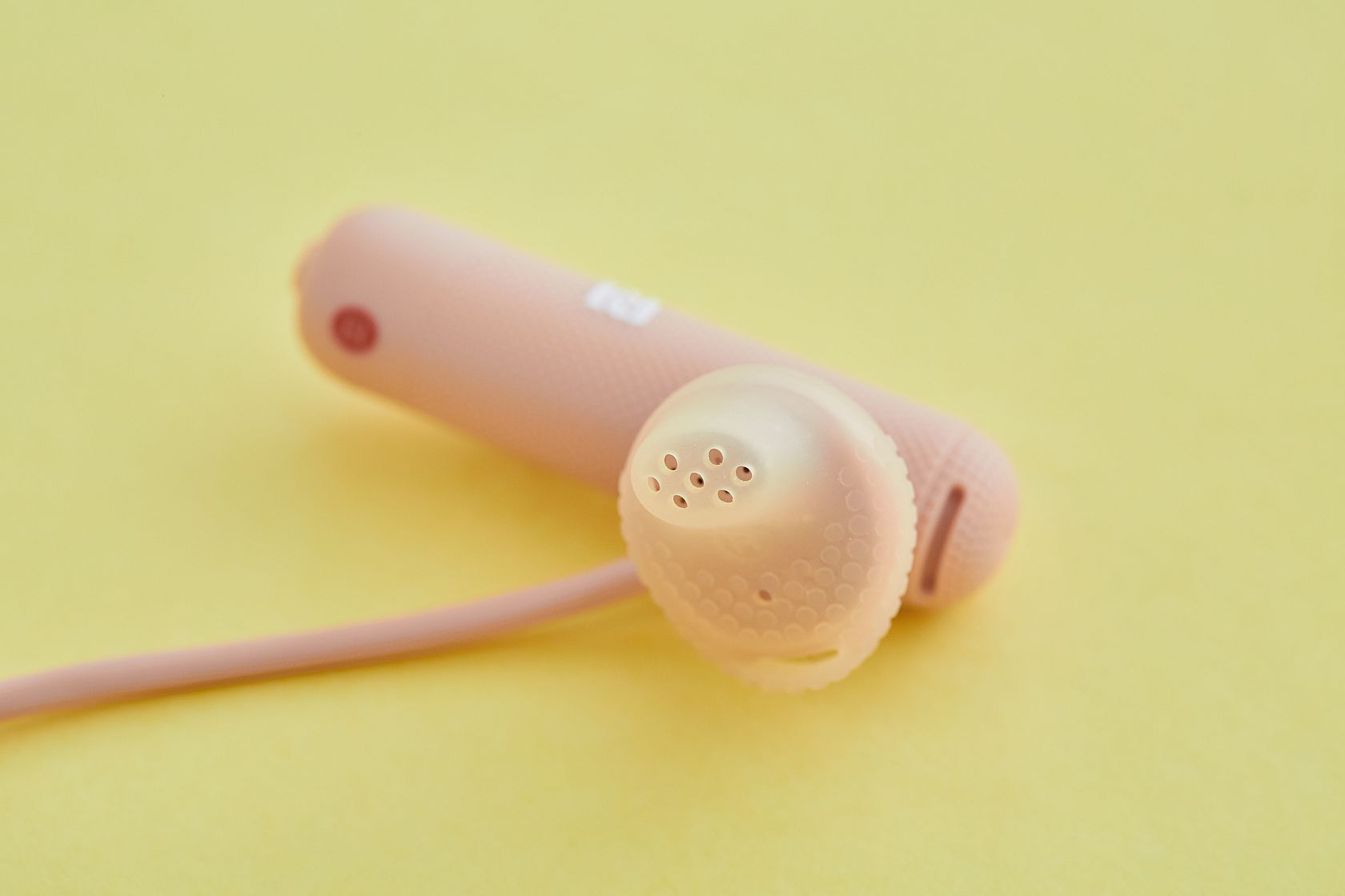 Sony WI-SP500 運動藍牙耳塞式耳機動感實測：IPX4 防水等級、開放式耳塞，兼顧好聲音與安全性！ | T客邦