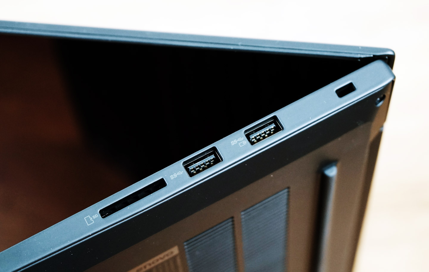 ThinkPad X1 Extreme 試用報告出爐：兼顧商務、影音娛樂的新旗艦 | T客邦