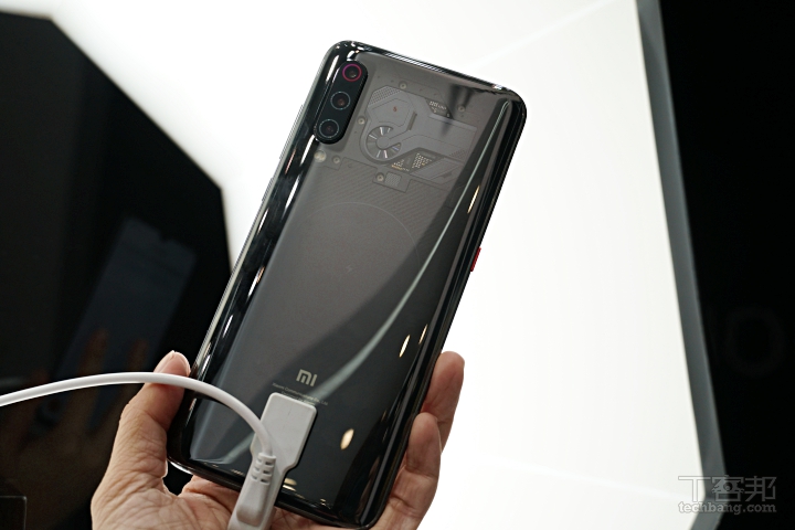 小米 9 透明尊享版、小米 MIX 3 特別版在 MWC 展出 | T客邦