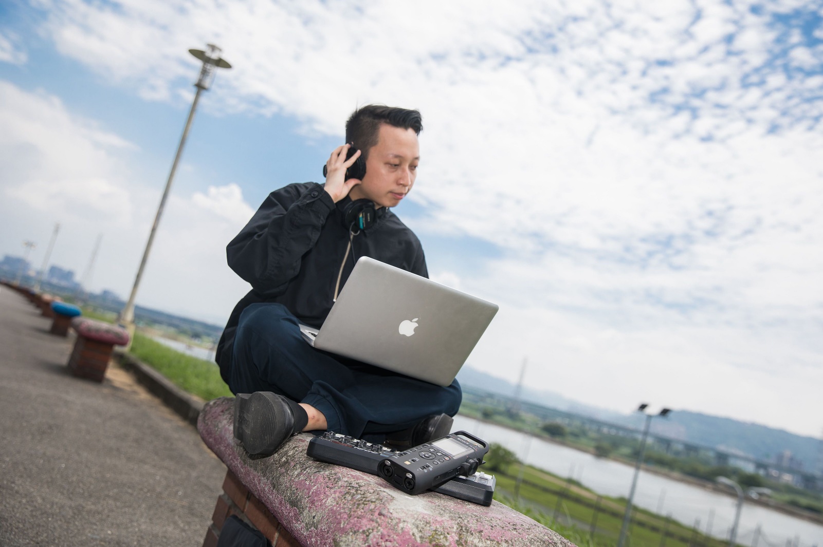 Sony PCM-D10 & PCM-A10 專業錄音筆 ╳ 戰犯音樂創辦人陳小律：高解析音質滿足音樂人的取樣創作需求 | T客邦