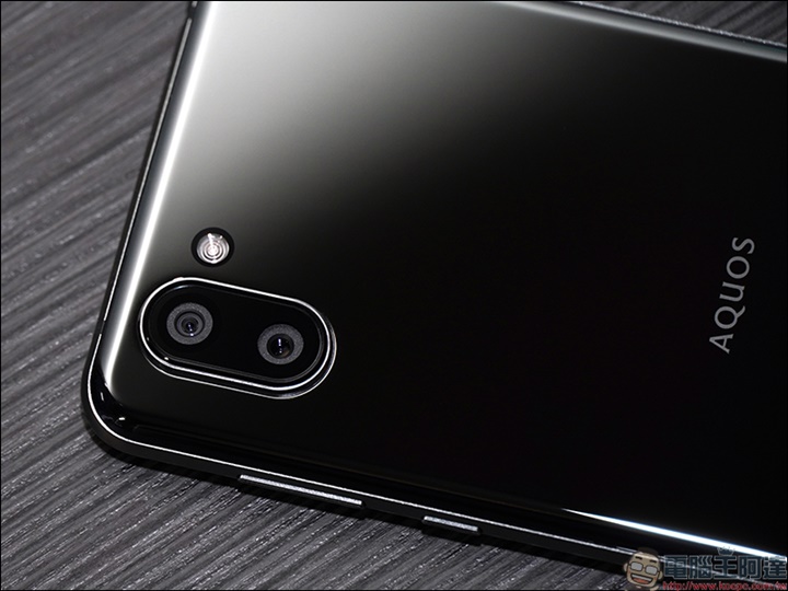 SHARP AQUOS R3 開箱 、評測、動手玩 ：6.2 吋 Pro IGZO 螢幕、高通 S855 處理器日系旗艦手機 | T客邦