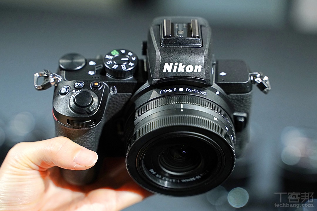 Nikon APS-C 無反微單 Z50 正式登場，單機身售價 26,800 元，要價近 27 萬天價鏡頭同步亮相 | T客邦