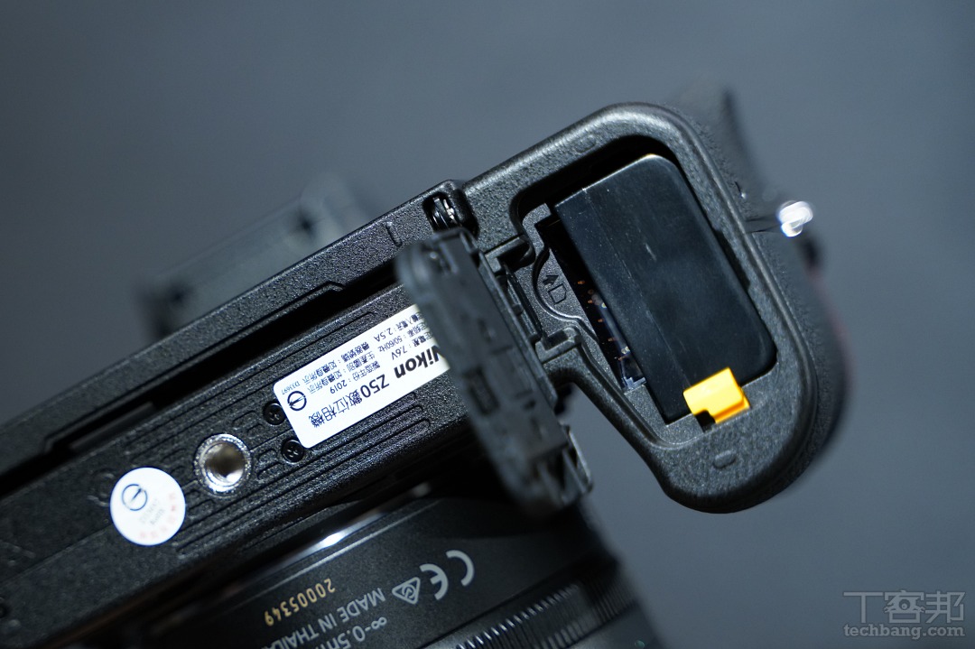 Nikon APS-C 無反微單 Z50 正式登場，單機身售價 26,800 元，要價近 27 萬天價鏡頭同步亮相 | T客邦