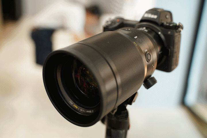 Nikon APS-C 無反微單 Z50 正式登場，單機身售價 26,800 元，要價近 27 萬天價鏡頭同步亮相 | T客邦
