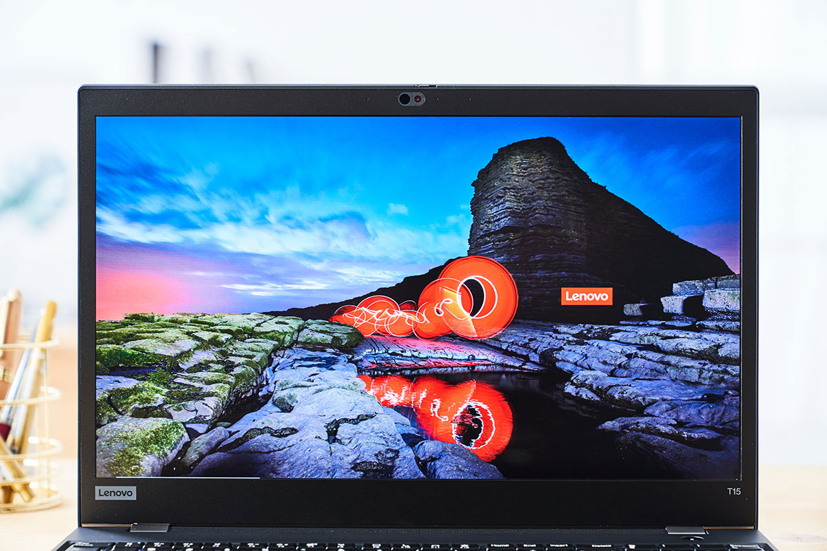 商務主流旗艦筆電 Lenovo ThinkPad T15 深度評測：硬體規格全面翻新，功能應用再升級 | T客邦
