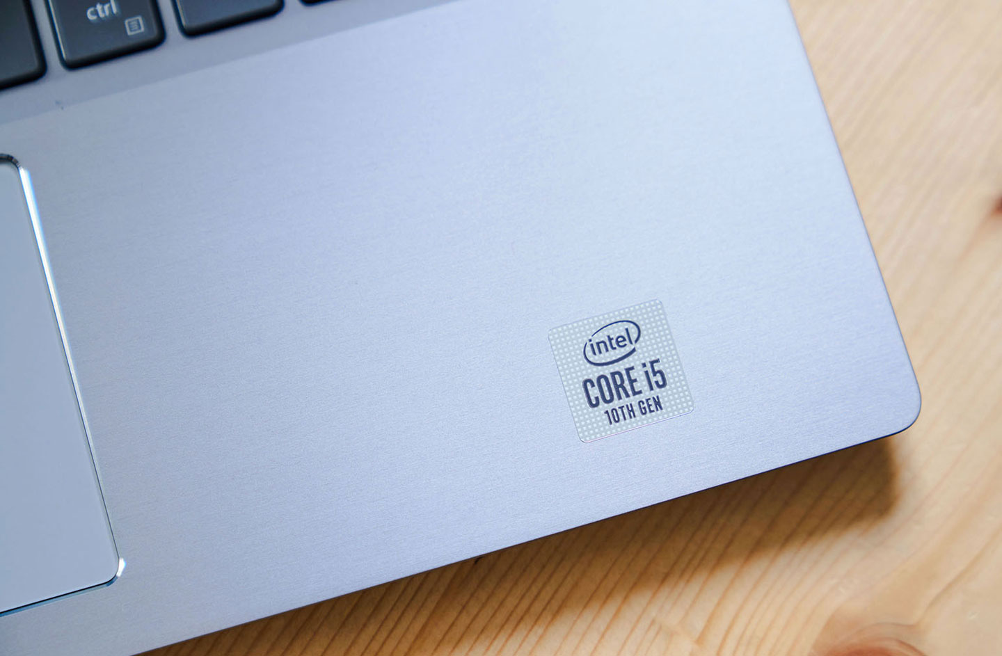 Dell Latitude 9510 開箱與深度評測：高效便攜，極智隨行！選商務筆電不只規格，「懂你」更重要！ | T客邦