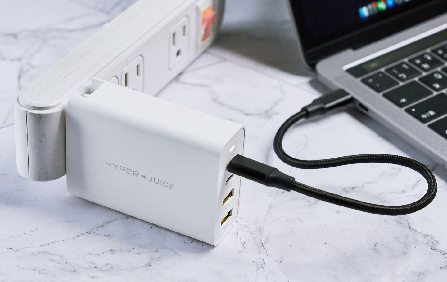 HyperJuice 100W 氮化鎵 GaN 快速充電器動手玩：體積迷你、功能全面，一顆搞定充電大小事！ | T客邦