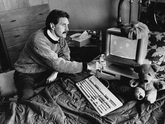 回顧 John McAfee 驚濤駭浪的前半生，你覺得他是壞小子、他只是不把你的「好」放在眼裡 | T客邦