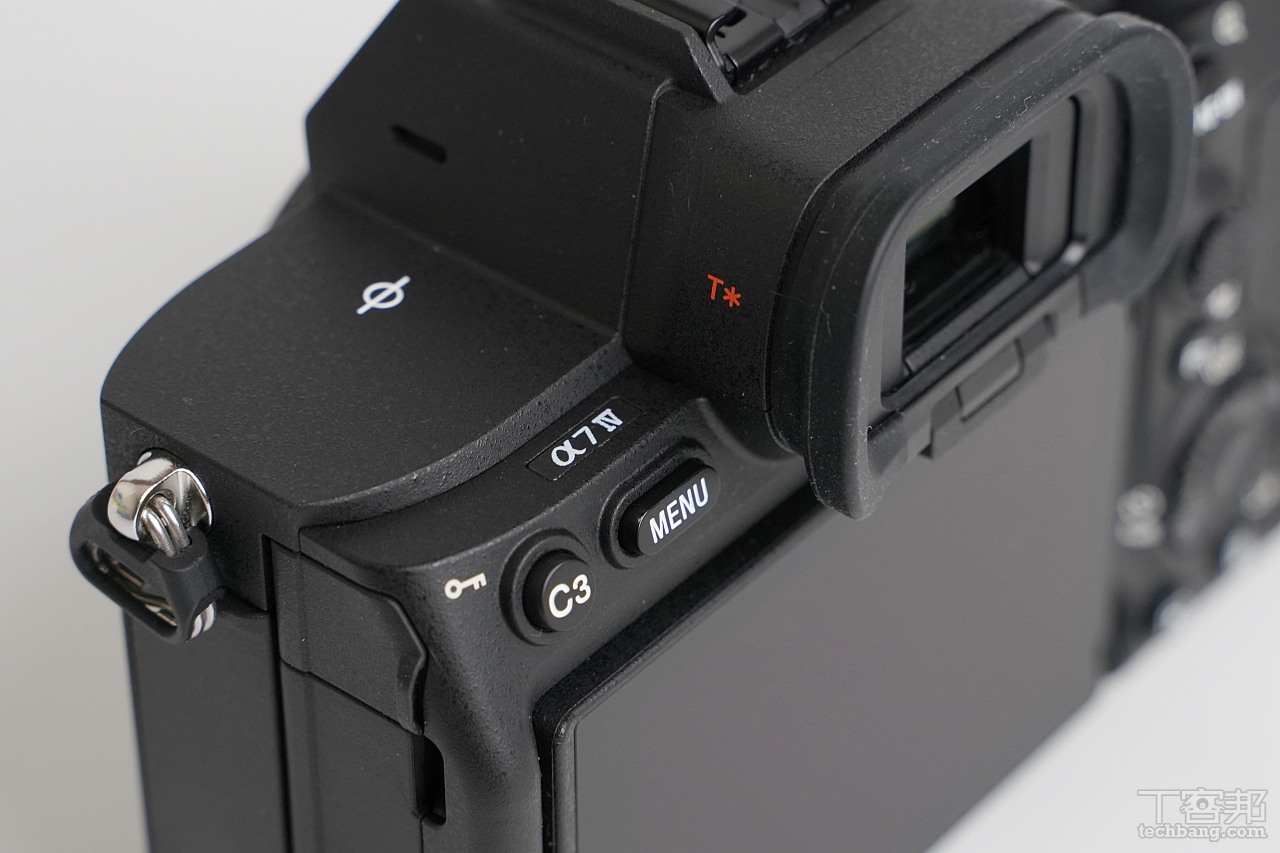 索尼全新 Sony A7IV 開箱實測！A7m4 會是下一代全幅無反霸主嗎？ | T客邦