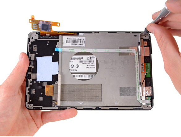 Kindle Fire 開賣，iFixit 上演拆解秀、與 iPad 2 效能比一比 | T客邦