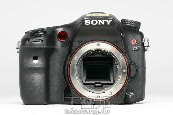 Sony A77 挑戰高階機種，極速 12FPS 連拍評測 | T客邦