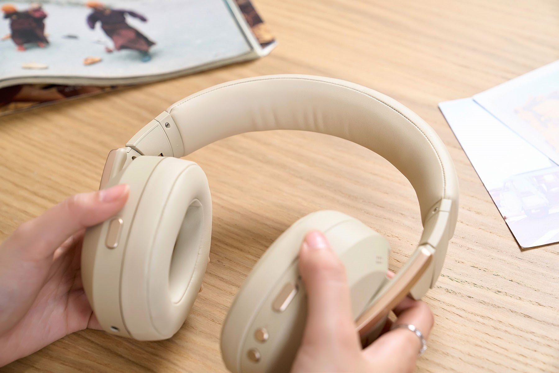 Yamaha YH-E700B 試聽：一款真正值得愛樂者擁有的藍牙無線耳罩式降噪耳機 | T客邦