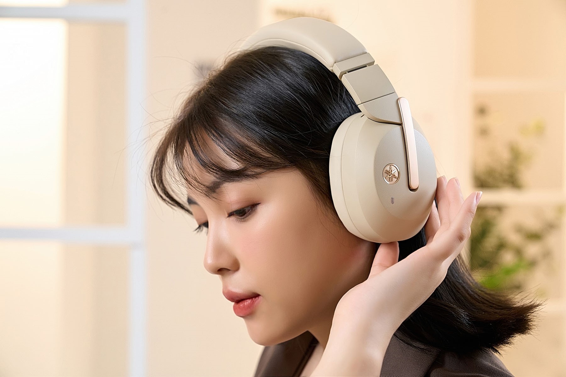 Yamaha YH-E700B 試聽：一款真正值得愛樂者擁有的藍牙無線耳罩式降噪耳機 | T客邦