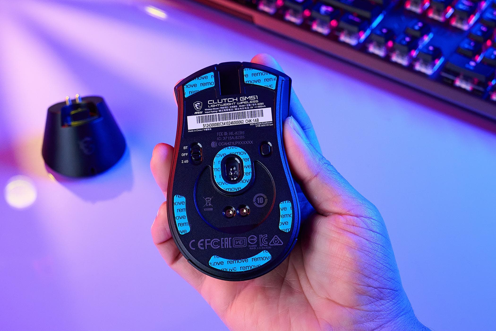 MSI CLUTCH GM51 輕量電競滑鼠系列開箱：有線、無線雙版本一次看，嶄新設計讓人眼睛一「亮｣、手感大加分！ | T客邦