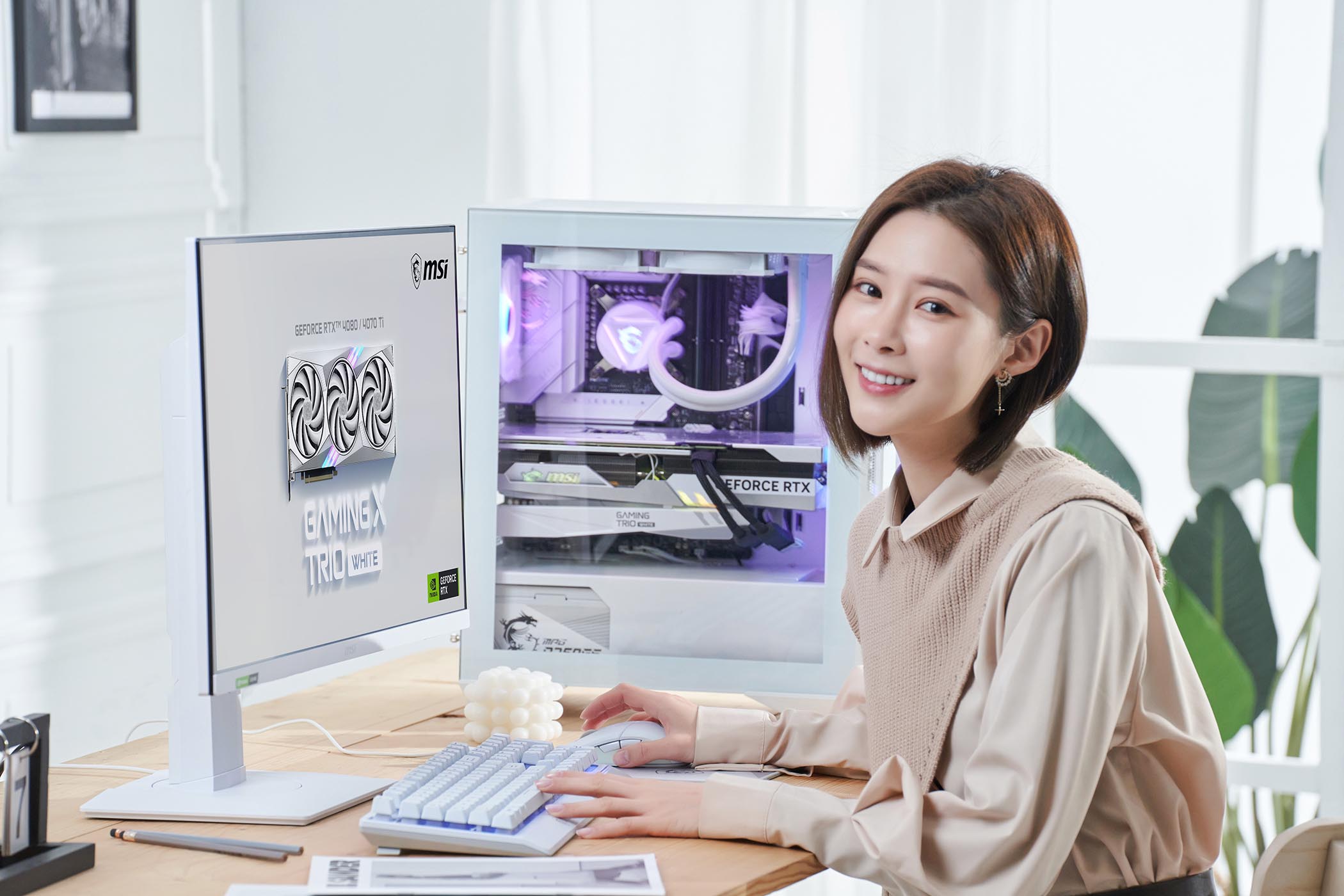 MSI RTX™ 4070 Ti 白色 DIY PC feat. 全系列「WHITE」白色主題周邊，為桌面打造最浪漫時尚的電競氛圍 | T客邦