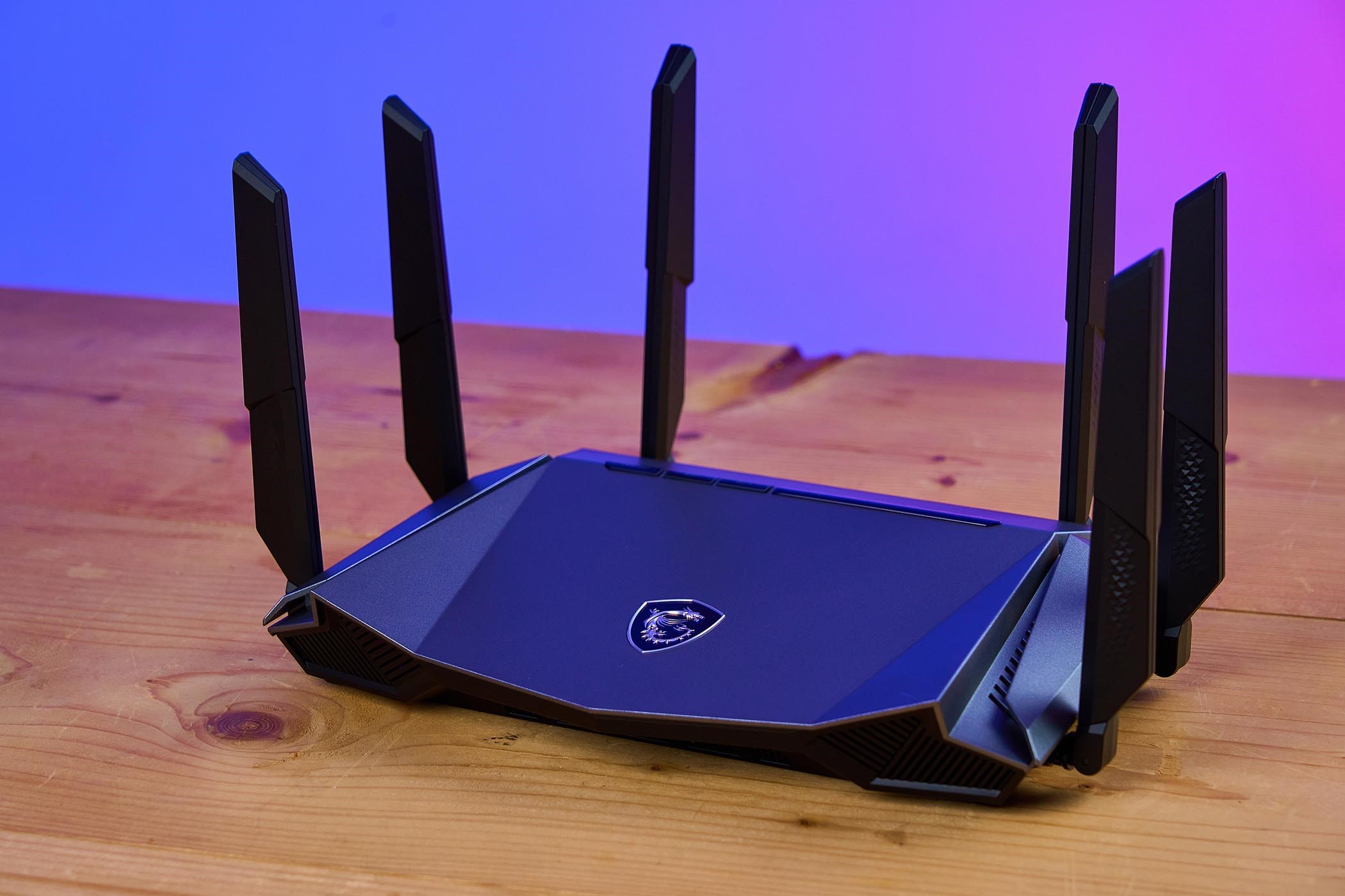 MSI RadiX AX6600 WiFi 6 三頻電競路由器開箱實測：遊戲連網老是卡？帶你釐清這 5 大關鍵問題 | T客邦