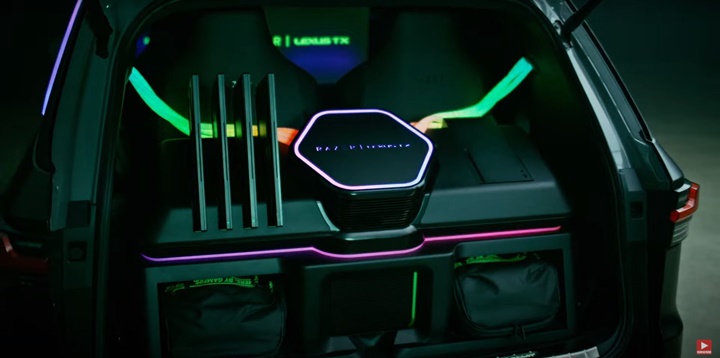 首台「電競休旅」問世？Lexus 與 Razer 跨界打造新型 TX 休旅車，植入滿滿 RGB 還能打電動 | T客邦