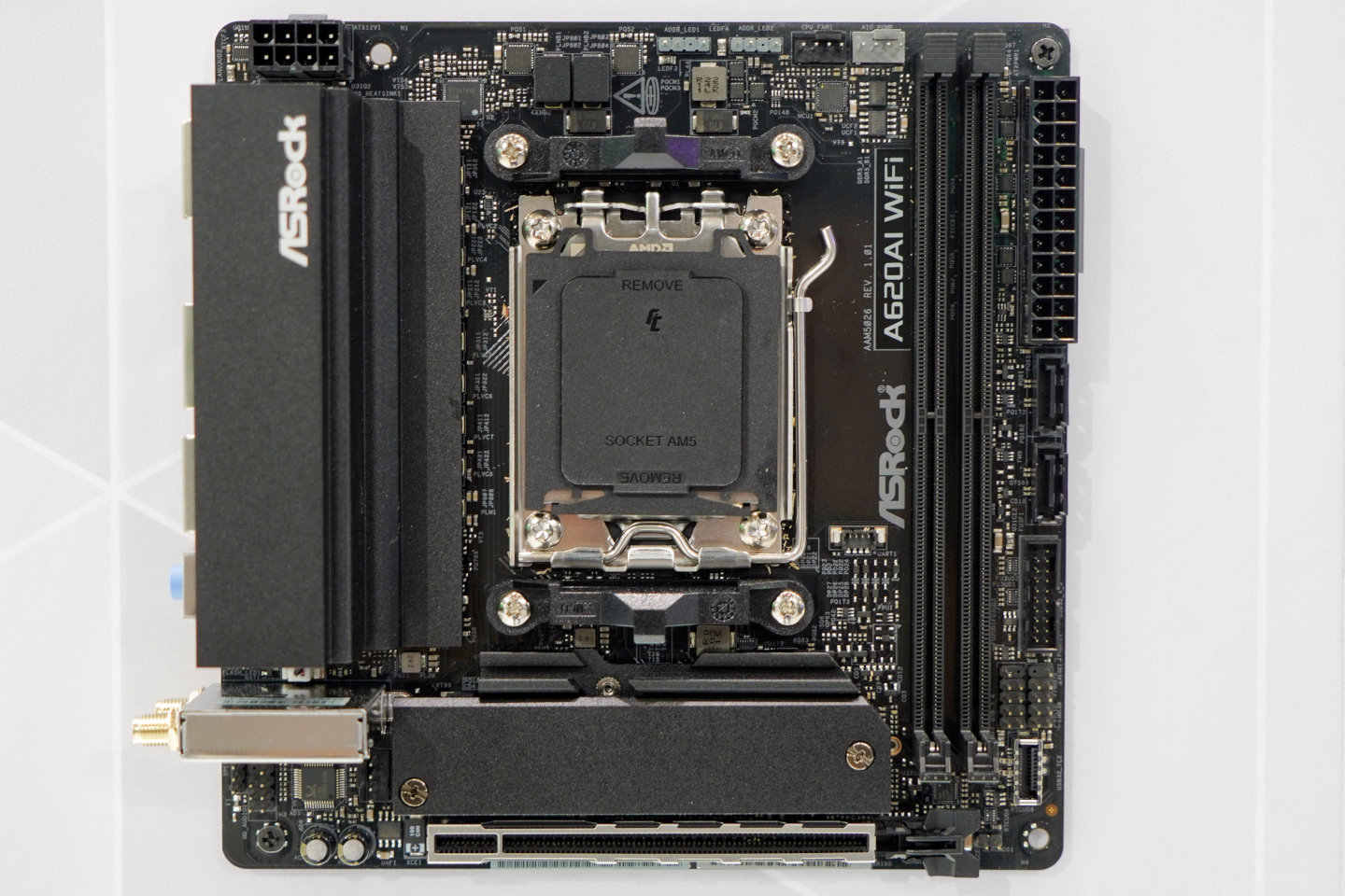 【COMPUTEX 2025】ASRock推出平價AM5 Mini-ITX主機板，還有無風扇Arc Pro B60運算卡 | T客邦