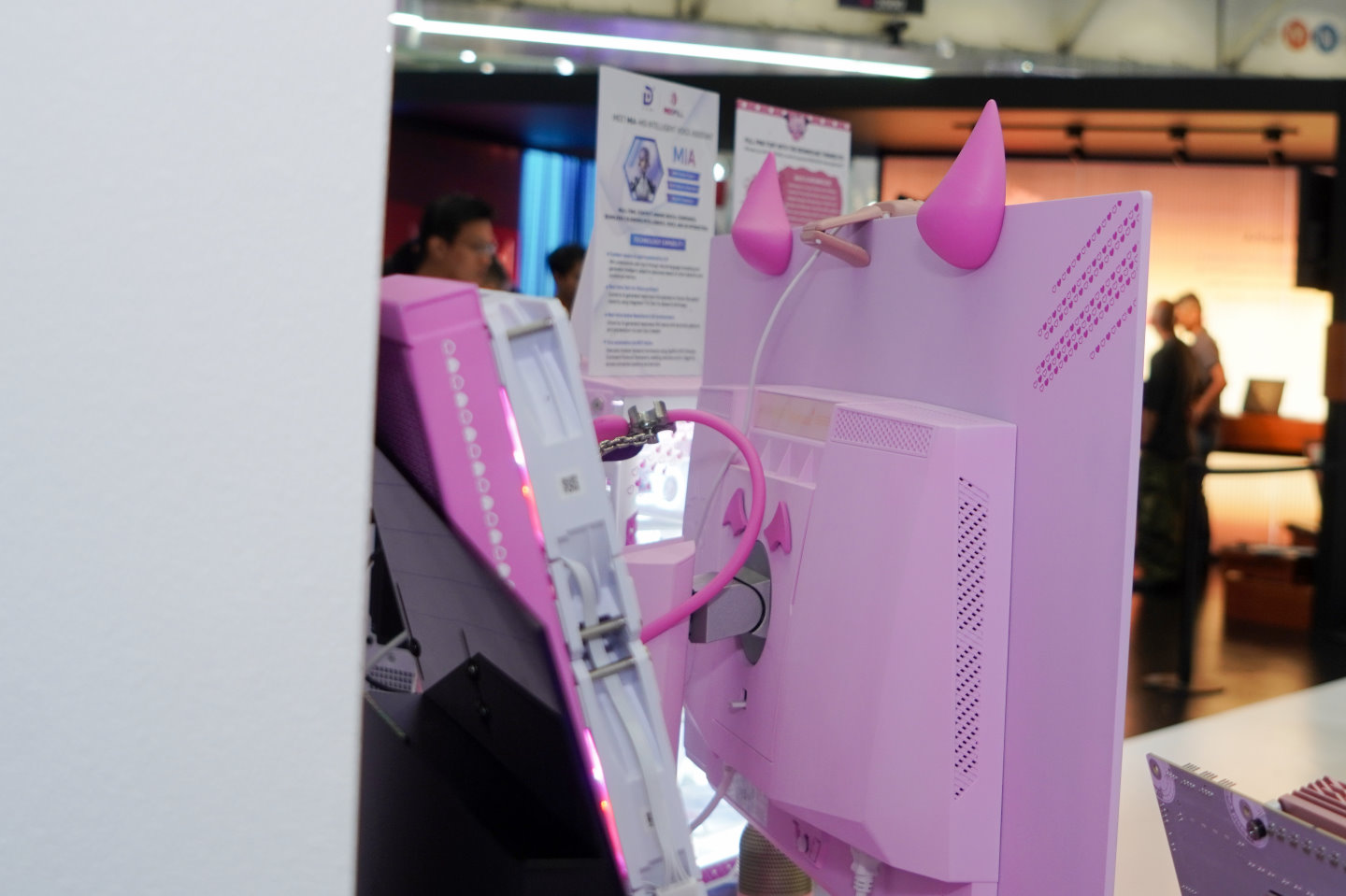 【COMPUTEX 2025】MSI打造人氣VTuber IRONMOUSE聯名電腦周邊，還有多款ITX主機板與不刮手PinSafe設計 | T客邦