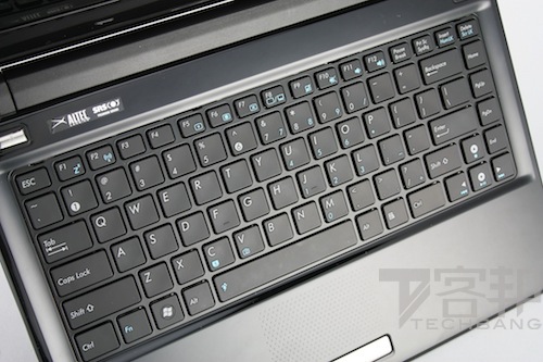 Asus UL80VT：14吋CULV超長效大筆電 | T客邦